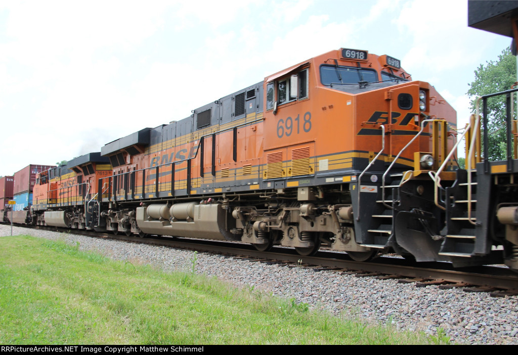 BNSF 6918